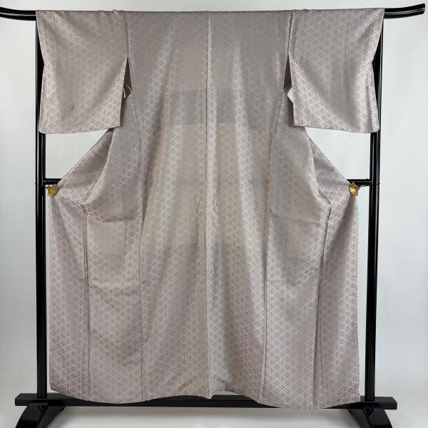 【着物ランク】逸品【素材】正絹【身丈】約157cm【裄丈】約66.5cm【袖丈】約50cm【袖幅】約33.5cm【前幅】約24cm【後幅】約29.5cm【サイズ】M【着物仕立て】袷【着用時期】10〜5月【コメント】通常の縮緬よりもコシがつよ...