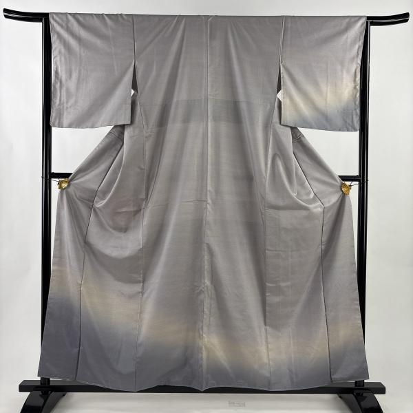 【着物ランク】秀品【素材】正絹【身丈】約158.5cm【裄丈】約64cm【袖丈】約49cm【袖幅】約33.5cm【前幅】約26.5cm【後幅】約30.5cm【サイズ】M【着物仕立て】袷【着用時期】10〜5月【コメント】合わせる帯の色柄により...