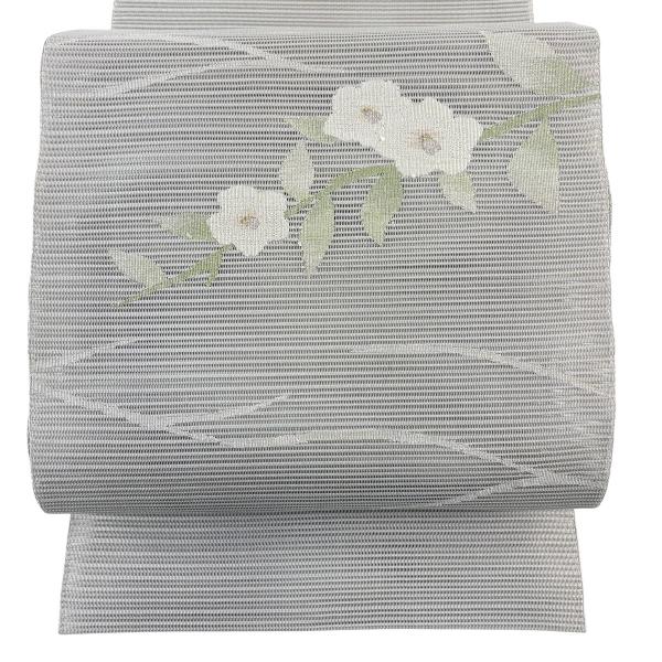【着物ランク】秀品【素材】正絹【帯丈】約365cm【帯幅】約31cm【帯仕立て】仕立て上がり【コメント】夏帯でございます。セミフォーマルでお使いいただける名古屋帯でございます。見る人に重たい印象を感じさせない女性ならではの、気品豊かな一品で...