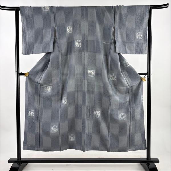 【着物ランク】秀品【素材】正絹【身丈】約151cm【裄丈】約64.5cm【袖丈】約49cm【袖幅】約32.5cm【前幅】約24.5cm【後幅】約30cm【サイズ】M【着物仕立て】袷【着用時期】10〜5月【コメント】お洒落着として楽しめる小紋...