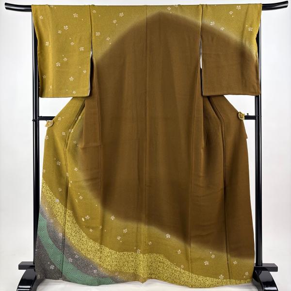 【着物ランク】秀品【素材】正絹【身丈】約165.5cm【裄丈】約67.5cm【袖丈】約56cm【袖幅】約34cm【前幅】約24cm【後幅】約30cm【サイズ】L【着物仕立て】袷【着用時期】10〜5月【コメント】帯次第で幅広くお使いいただける...