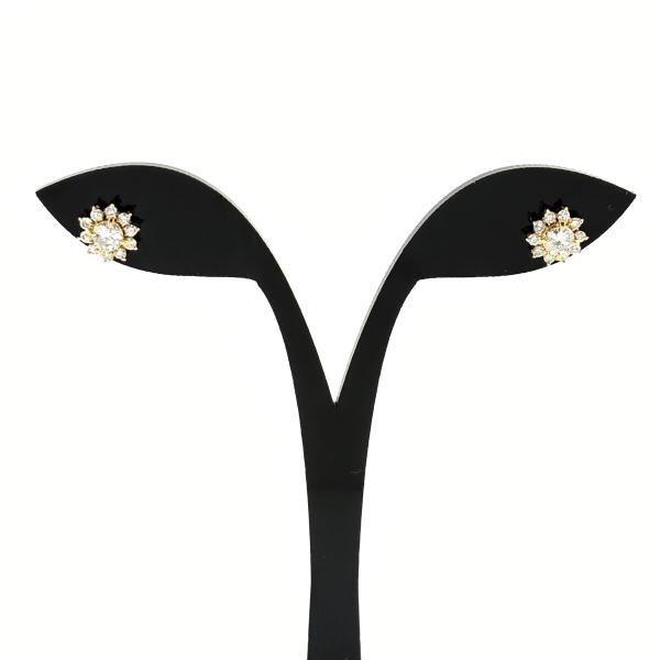 【ブランド状態ランク】ランクAB【タイプ】ダイヤモンド デザインピアス【ライン】YG イエローゴールド【対象】レディース【総重量】約2.4g【素材】K18、ダイヤモンド【デザインサイズ】約7.9×7.9mm【コメント】メレダイヤ：0.20，...