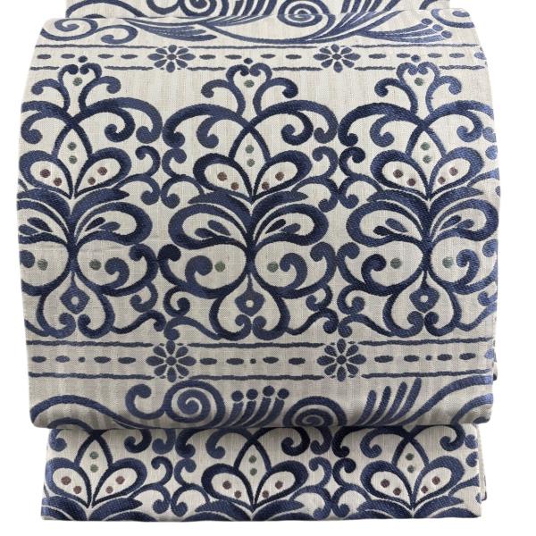 【着物ランク】名品【素材】正絹【帯丈】約456cm【帯幅】約31.5cm【帯仕立て】仕立て上がり【コメント】セミフォーマルでお使いいただける袋帯でございます。見る人に重たい印象を感じさせない女性ならではの、気品豊かな一品です。締め跡がござい...