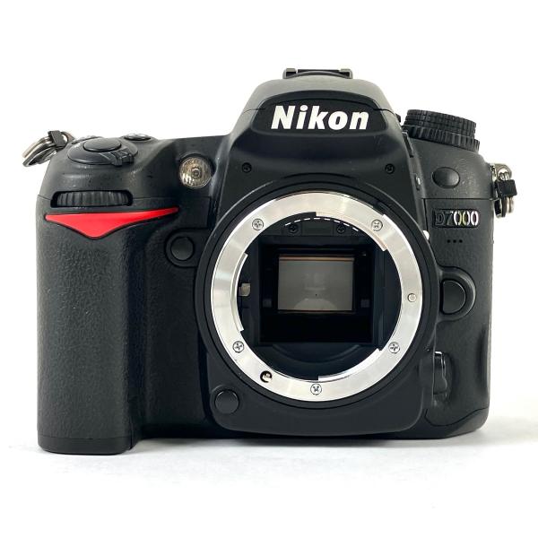 【メーカー名】Nikon【製品名】D7000 ボディ【カメラ種類】デジタル 一眼レフカメラ【カメラ付属品】バッテリー、ホットシューカバー【ブランド状態ランク】ランクC【コメント】【外観】僅かなスレやキズ、若干の汚れがあります。【光学系】ファ...