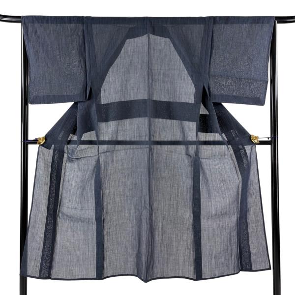 【着物ランク】秀品【素材】麻【身丈】約141cm【裄丈】約66cm【袖丈】約49.5cm【袖幅】約34.5cm【前幅】約26.5cm【後幅】約31cm【サイズ】M【着物仕立て】薄物【着用時期】7〜8月【コメント】男性着物でございます。普段着...