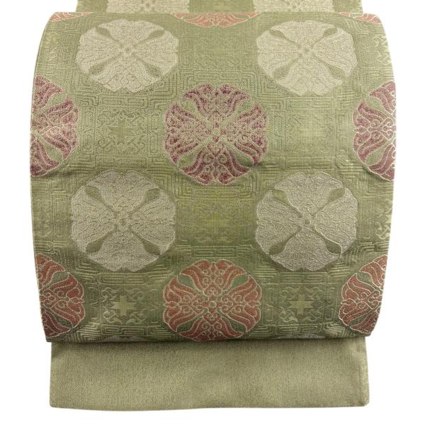 【着物ランク】名品【素材】正絹【帯丈】約456cm【帯幅】約30.5cm【帯仕立て】未仕立て【コメント】普段使いでお使いいただける袋帯でございます。カジュアルな装いに合わせてお使いください。リユース品としては目立った染み傷なく、状態の良いお...