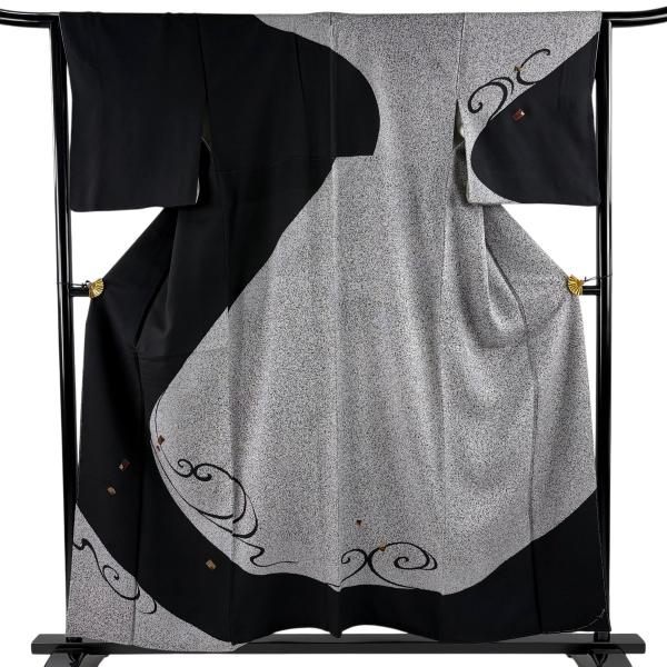 【着物ランク】秀品【素材】正絹【身丈】約157cm【裄丈】約65cm【袖丈】約49cm【袖幅】約33.5cm【前幅】約25.5cm【後幅】約30.5cm【サイズ】M【着物仕立て】袷【着用時期】10〜5月【コメント】帯次第で幅広くお使いいただ...