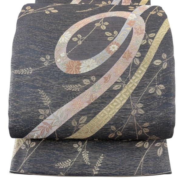 【着物ランク】秀品【素材】正絹【帯丈】約434cm【帯幅】約30.5cm【帯仕立て】仕立て上がり【コメント】夏帯でございます。セミフォーマルでお使いいただける袋帯でございます。見る人に重たい印象を感じさせない女性ならではの、気品豊かな一品で...