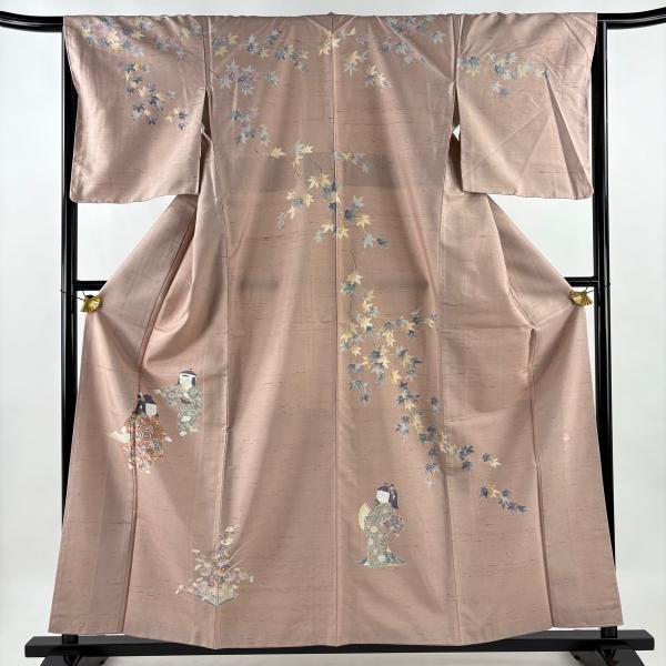 【着物ランク】名品【素材】正絹【身丈】約158.5cm【裄丈】約65cm【袖丈】約48cm【袖幅】約34cm【前幅】約23cm【後幅】約28.5cm【サイズ】M【着物仕立て】袷【着用時期】10〜5月【コメント】合わせる帯の色柄により、お召し...