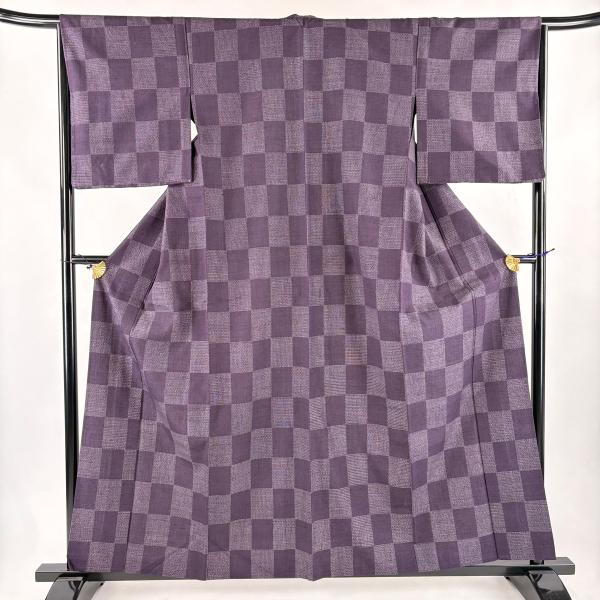 【着物ランク】秀品【素材】正絹【身丈】約159.5cm【裄丈】約66cm【袖丈】約48.5cm【袖幅】約33cm【前幅】約23.5cm【後幅】約30.5cm【サイズ】M【着物仕立て】単衣【着用時期】6/9月【コメント】普段着やおしゃれ着とし...