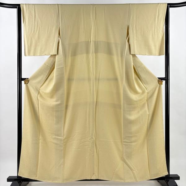 【着物ランク】優品【素材】正絹【身丈】約158.5cm【裄丈】約64cm【袖丈】約47cm【袖幅】約33.5cm【前幅】約23.5cm【後幅】約28.5cm【サイズ】M【着物仕立て】袷【着用時期】10〜5月【コメント】様々なシーンに活躍する...