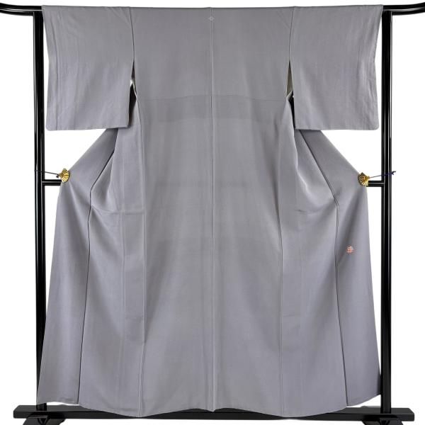 【着物ランク】秀品【素材】正絹【身丈】約155.5cm【裄丈】約62.5cm【袖丈】約48.5cm【袖幅】約32.5cm【前幅】約26cm【後幅】約29cm【サイズ】S【着物仕立て】袷【着用時期】10〜5月【コメント】様々なシーンに活躍する...