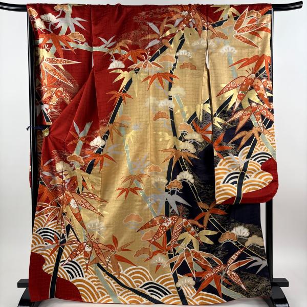 【着物ランク】秀品【素材】正絹【身丈】約168cm【裄丈】約68cm【袖丈】約110cm【袖幅】約34cm【前幅】約22cm【後幅】約29cm【サイズ】L【着物仕立て】袷【着用時期】10〜5月【コメント】未婚女性の第一礼装としてお使いいただ...