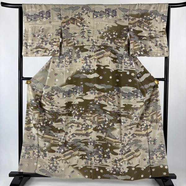 【着物ランク】逸品【素材】正絹【身丈】約159.5cm【裄丈】約64cm【袖丈】約48cm【袖幅】約33.5cm【前幅】約26cm【後幅】約29.5cm【サイズ】M【着物仕立て】袷【着用時期】10〜5月【コメント】帯次第で幅広くお使いいただ...