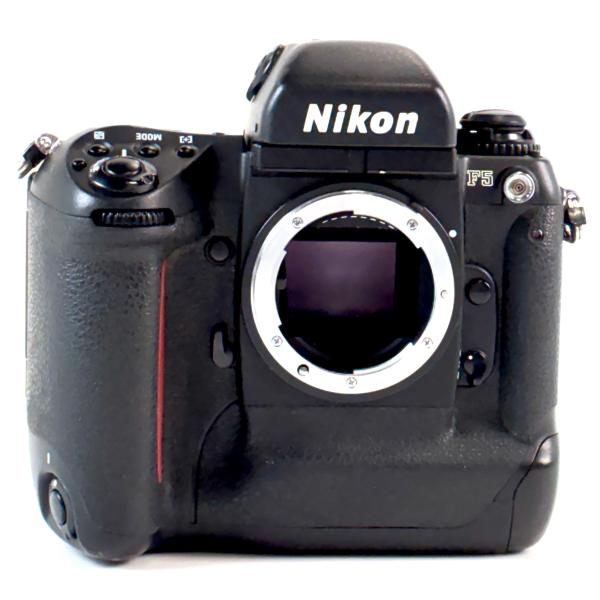 【メーカー名】Nikon【製品名】F5 ボディ【カメラ種類】フィルム オートフォーカス 一眼レフカメラ【カメラ付属品】ボディキャップ【ブランド状態ランク】ランクC【コメント】【外観】スレやキズ、汚れ、塗装剥がれ、若干の保管臭があります。【光...