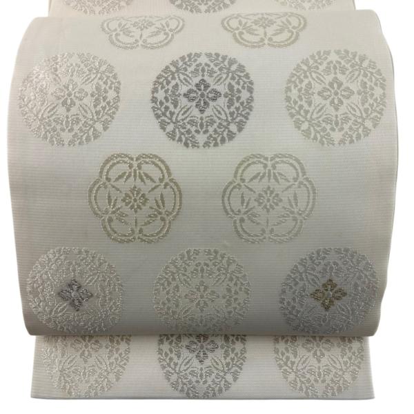 【着物ランク】秀品【素材】正絹【帯丈】約436cm【帯幅】約30.5cm【帯仕立て】仕立て上がり【コメント】夏帯でございます。セミフォーマルでお使いいただける袋帯でございます。見る人に重たい印象を感じさせない女性ならではの、気品豊かな一品で...