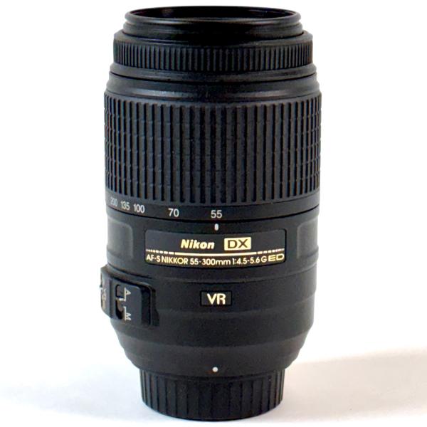 【メーカー名】Nikon【製品名】AF-S DX NIKKOR 55-300mm F4.5-5.6G ED VR【レンズ種類】一眼カメラ用レンズ（オートフォーカス）【カメラ付属品】レンズフード、フロントキャップ、リアキャップ【ブランド状態ラ...