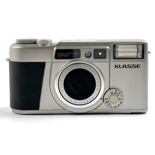 【メーカー名】FUJIFILM【製品名】KLASSE【カメラ種類】フィルム コンパクトカメラ【ブランド状態ランク】ランクC【コメント】【外観】スレやキズ、汚れや塗装剥がれ、液晶表示に漏れがあります。【光学系】ファインダーにクモリやカビ、キズ...