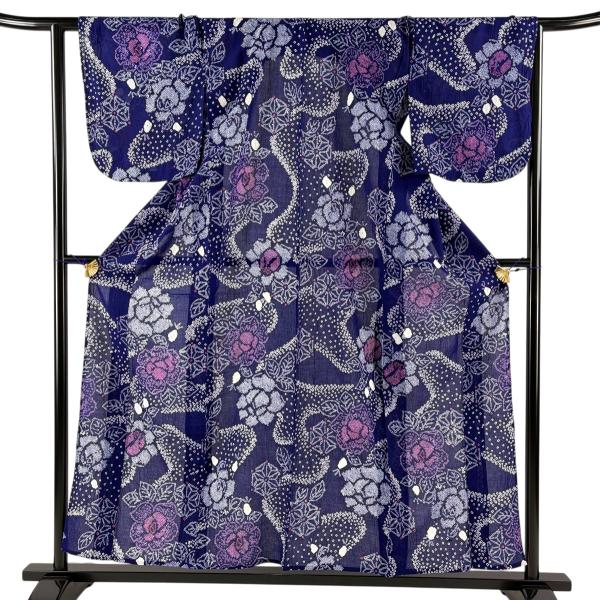 【着物ランク】名品【素材】綿【身丈】約157cm【裄丈】約64cm【袖丈】約47.5cm【袖幅】約33.5cm【前幅】約24.5cm【後幅】約28.5cm【サイズ】M【コメント】夏のお洒落着として、夏祭りや花火大会、盆踊りなど多くの場面でお...