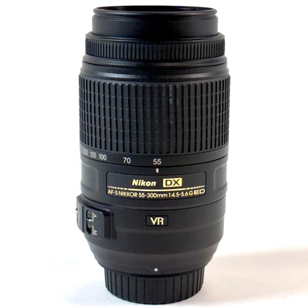 【メーカー名】Nikon【製品名】AF-S DX NIKKOR 55-300mm F4.5-5.6G ED VR【レンズ種類】一眼カメラ用レンズ（オートフォーカス）【カメラ付属品】レンズフード、フロントキャップ、リアキャップ、ソフトケース【...