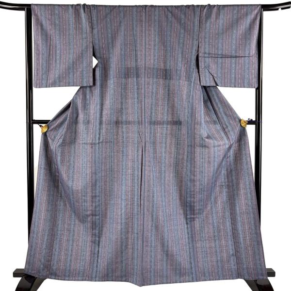 【着物ランク】秀品【素材】正絹【身丈】約162cm【裄丈】約65.5cm【袖丈】約49.5cm【袖幅】約33.5cm【前幅】約27cm【後幅】約30.5cm【サイズ】M【着物仕立て】単衣【着用時期】6/9月【コメント】普段着やおしゃれ着とし...