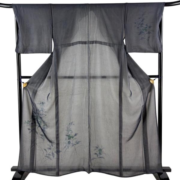 【着物ランク】秀品【素材】正絹【身丈】約161.5cm【裄丈】約67.5cm【袖丈】約47cm【袖幅】約34cm【前幅】約24cm【後幅】約31cm【サイズ】L【着物仕立て】紗絽袷【着用時期】6/9月【コメント】帯次第で幅広くお使いいただけ...