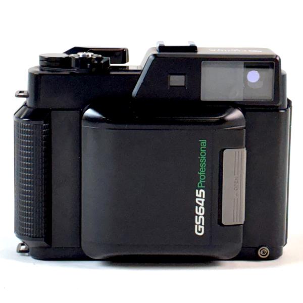 【メーカー名】FUJIFILM【製品名】GS645 Professional【カメラ種類】中判カメラ【ブランド状態ランク】ランクC【コメント】【外観】スレやキズ、汚れ、僅かな腐食、蛇腹にヨレ、フィルム室内にモルト劣化があります。【光学系】フ...