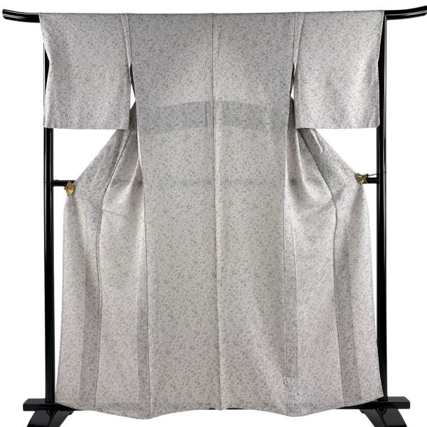 【着物ランク】名品【素材】正絹【身丈】約159cm【裄丈】約68cm【袖丈】約47cm【袖幅】約34.5cm【前幅】約22.5cm【後幅】約28.5cm【サイズ】L【着物仕立て】単衣【着用時期】6/9月【コメント】お洒落着として楽しめる小紋...