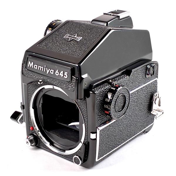 【メーカー名】Mamiya【製品名】M645 1000S ボディ【カメラ種類】中判カメラ【カメラ付属品】ホットシューカバー【ブランド状態ランク】ランクB【コメント】【外観】スレやキズ、汚れや僅かな塗装剥がれ、フィルム室内にモルト劣化がありま...