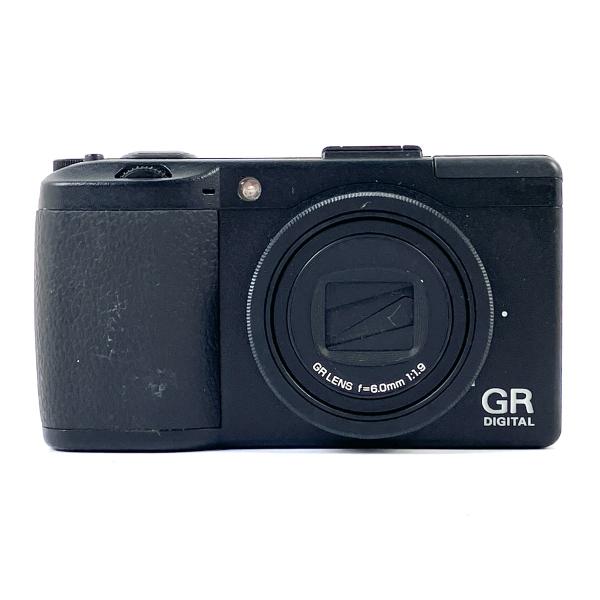 【メーカー名】RICOH【製品名】GR DIGITAL III【カメラ種類】コンパクトデジタルカメラ【カメラ付属品】バッテリー、ホットシューカバー【ブランド状態ランク】ランクC【コメント】【外観】スレやキズ、汚れ、電池室蓋に錆や腐食がありま...
