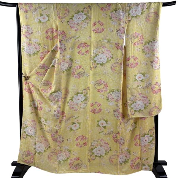 【着物ランク】名品【素材】正絹【身丈】約164cm【裄丈】約69cm【袖丈】約110cm【袖幅】約35cm【前幅】約24.5cm【後幅】約30.5cm【サイズ】L【着物仕立て】袷【着用時期】10〜5月【コメント】未婚女性の第一礼装としてお使...