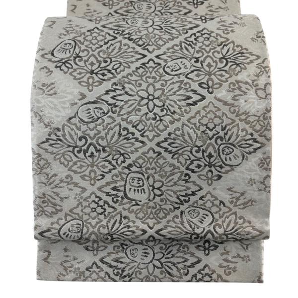 【着物ランク】名品【素材】正絹【帯丈】約450cm【帯幅】約31cm【帯仕立て】仕立て上がり【コメント】普段使いでお使いいただける袋帯でございます。カジュアルな装いに合わせてお使いください。締め跡がございます。中無地所々にシミ、表地所々に糸...