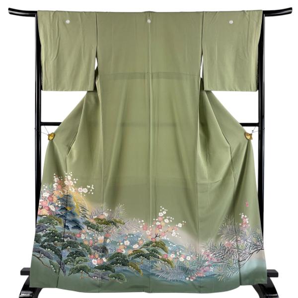 【着物ランク】秀品【素材】正絹【身丈】約167.5cm【裄丈】約67cm【袖丈】約49cm【袖幅】約34cm【前幅】約25.5cm【後幅】約30cm【サイズ】M【着物仕立て】袷【着用時期】10〜5月【コメント】既婚、未婚問わず着用できる色留...