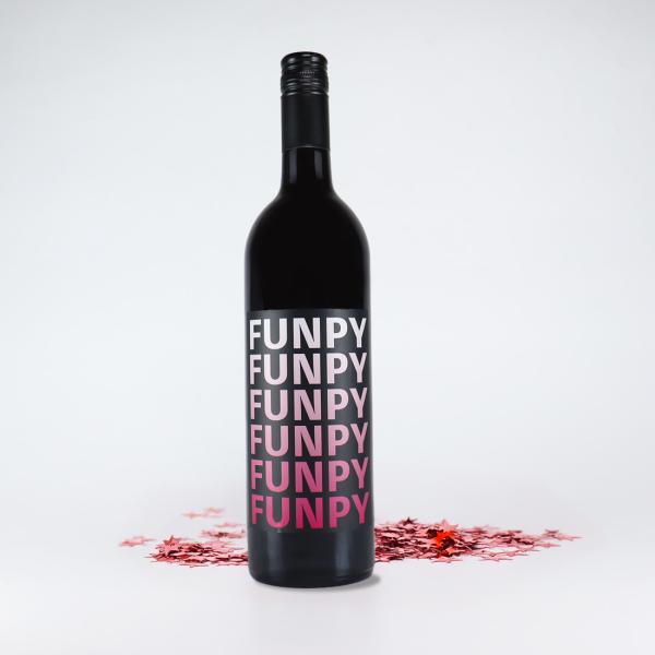 ジューシーで爽やか！楽しく飲める果実味たっぷりの赤ワインカーブドッチのファンピー（FUNPY）は、食用ブドウの可能性を探求した、ガブガブ飲める酒質で楽しくてハッピーな味わいを目指しているシリーズです。 2024 ファンピー・赤は、ジューシー...