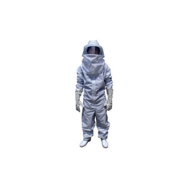 【商品名】蜂武者【セット内容】防護ヘルメット、防護服、手袋、長靴【材　質】防護服の材質：ナイロンPVCコーティング、頭部の材質：プラスチック【サイズ】防護服のサイズ：フリーサイズ（適用身長：165〜185cm）手袋：フリーサイズ長靴：26c...
