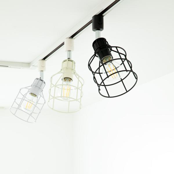 DETAILS細いラインが特徴のスポットライト「LINIE（リーニエ）」線の美しさを照明で表現しました。シェードは照らしたい方向に角度調節が可能。シンプルなラインシェードをお探しの方におすすめです。商品サイズ本体：幅120×奥行120×高さ...