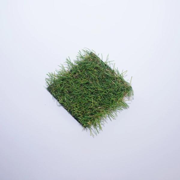 人工芝のサンプルです。購入前に色合いを確かめたい方に、約9cm×9cm　芝丈30mmの実物をお送りいたします。