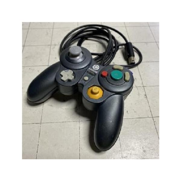 画像はサンプルです。セット内容と商品状態は以下をご参照ください。セット内容：コントローラーのみです。外箱、説明書などはありません。商品状態：ご注意ください。スティックに摩耗、変色があります。差込口が錆びています。ボディに塗装はがれ、擦り傷、...