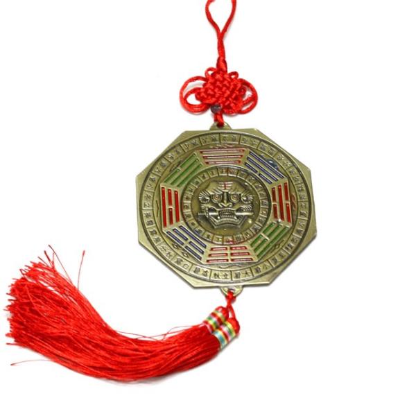 風水の獅子牌八卦鏡十二方位牌は、あらゆる方位からの邪気、悪気、魔を除け、場所、空間のエネルギーを調節したり、安定させたりするといわれている風水グッズ、アイテム、お守り、飾りです。※本商品はメール便での発送となり、ポスト投函となります。【大き...