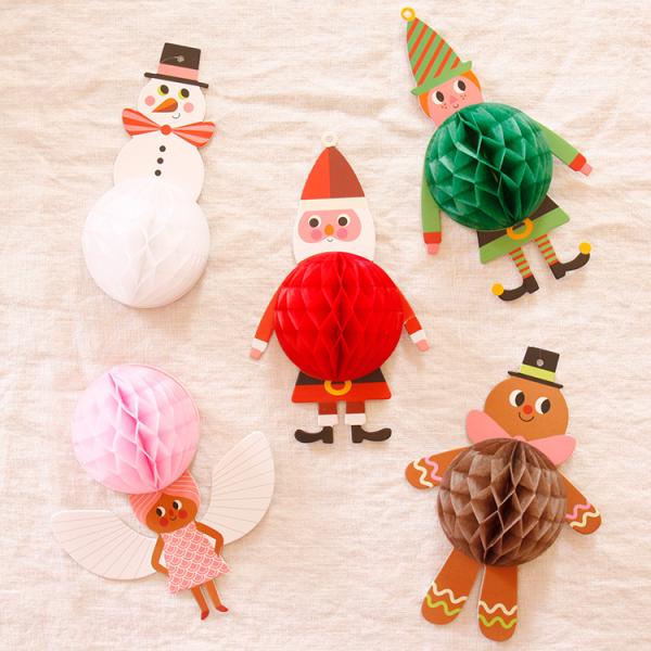 【OMM-design】スウェーデンのイラストレーターIngela P Arrhenius （インゲラ・アリアニウス）のイラストが描かれた可愛いアイテムを数多く展開しています。スウェーデンのOMM-design より、クリスマスの飾りつけに...