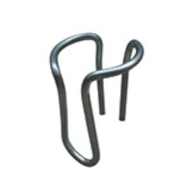 材質：亜鉛メッキ鋼線線径：2.0mm● ハウスの谷シート、谷コイル等をアーチパイプに留めておく金具です。● パイプ径 19mm/22mm/25mm用があります。※25mm用は受注生産品のため、メーカーに在庫がない場合、最大2か月程納期がかか...