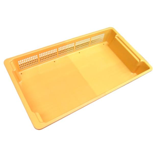 製品名:SNコンテナーC#12外寸:576×319×98mm内寸:510×295×83mm有効内寸:494×279×75mm圧縮荷重:5.54kN(565kgf)網目寸法:側面5X7mm材質:PP青/水色または橙/薄橙からカラーをお選び下さい。