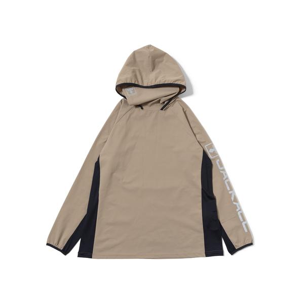 ムレにくく、呼吸しやすい。春夏の釣行を変える、ネックゲイター一体型フーディ。目指したのは、これだけでUVケアが完結するサマーフーディ。釣行中、首元を守りながらも呼吸しやすいこと。長時間着用してもストレスにならないこと。そして、春夏の強い日差...