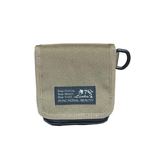 VS318デカアキオくんがちょうど収納できるポーチです。小物入れに丁度良い大きさで携帯電話やデジカメを入れたりタバコを入れたりとタウンユースでも重宝するサイズです。表生地にインビスタ社のCORDURAファブリックを使用いたしました。●本体に...