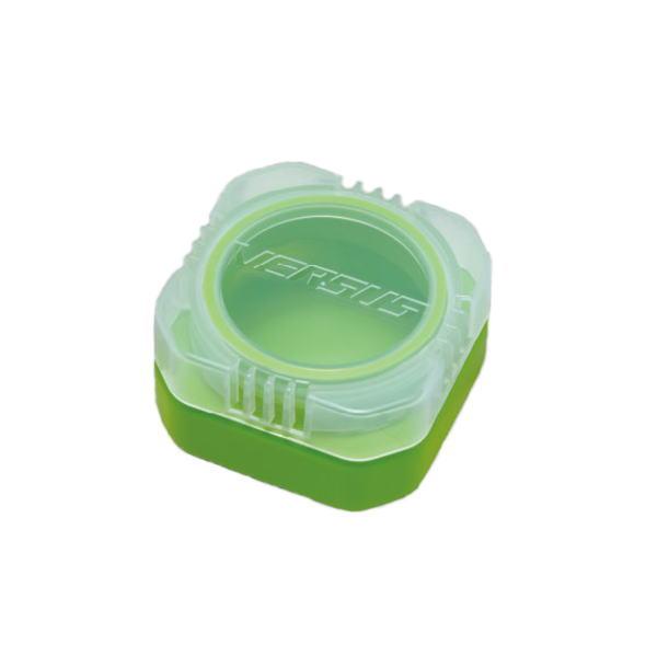 つけ置きのエサやワーム収納に最適な密閉型ケース。中身を取り出しやすい大口径形状はそのままに、アジングメバリングなどのライトゲームに適した小型化を実現。2インチサイズのワームを折り曲げずに収納できる2インチサイズのリキッドパック。インデックス...