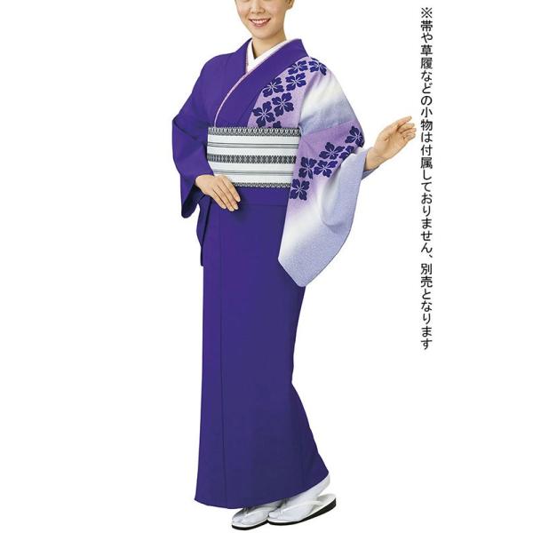 桔梗色の地色に、片袖に段暈しと花菱をあしらった仕立て上がりの踊りキモノです。とても鮮やかで上品です。おどりや舞台のほか、結婚式やパーティーなどにもご利用いただけます。広衿仕立。生地は、浅いシボのあるポリエステルちりめん風です。シワがよりにく...