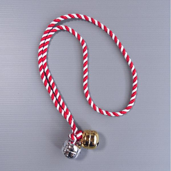 お祭り用の金銀鈴（赤紐）です。この鈴を首や肩、腰紐（帯）や巾着に掛けて携行して、お祭りの雰囲気を“鳴り物入り”で盛り上げましょう。。。　お神輿や山車、太鼓台（車）や御旅所（おたびしょ）のお飾りとしてもご利用可能です。鈴にはこの他にも、子供用...
