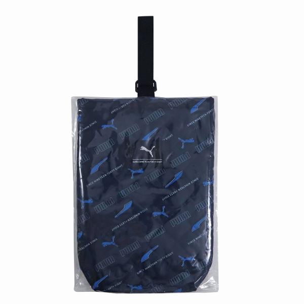 プーマ[PUMA] （クツワ） シューズケース（上履き入れ/シューズバッグ）　ネイビー (PM532NB)  材質：ポリエステル 特徴：本体生地はキルティング加工 本体内側にネームタグ付 本体：H295×W220×D65mm、65g *絵柄...