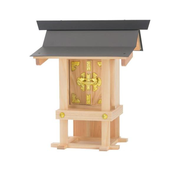 外　寸：34.5高)-32.5(巾)-22.5(奥)センチ内　寸：20(高)-11(巾)-7.5(奥)センチ素材：東濃桧静岡県の西部地域で「地の神様」と呼ばれる外のお宮です。家を守ってくれる神様として地域で親しまれています。家庭の敷地内にお...