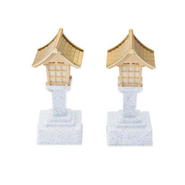 -商品名-LED春日灯籠 1対-商品サイズ-幅6×奥行7.4×高さ13.4 cm-商品状態-完成品-商品説明-・本物の灯籠を灯したようなやさしい光がゆらめきます。・LEDを使用しているので長寿命です。・背面のボタンを押すだけの簡単操作・タイ...